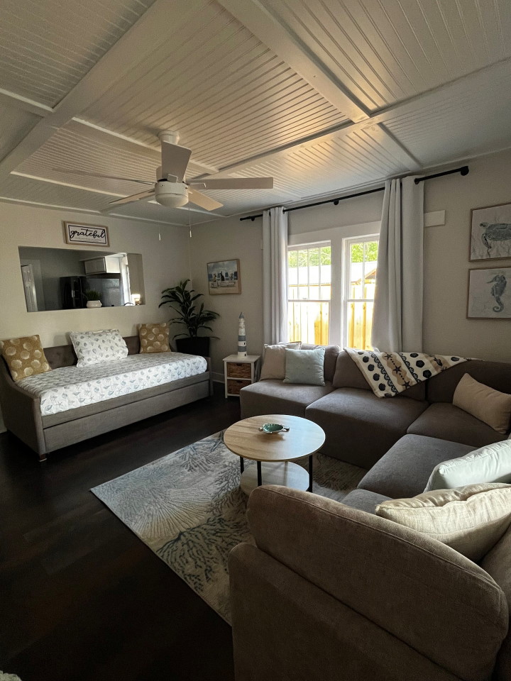 Relaxing Coastal Getaway Near Beach & Shops - Clearwater, FL