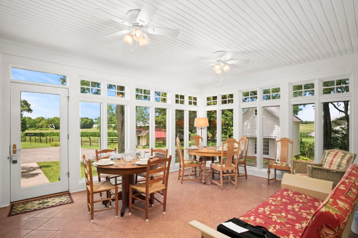 5 Br - Great Dining Areas - Privacy -Country Views - Springfield, TN