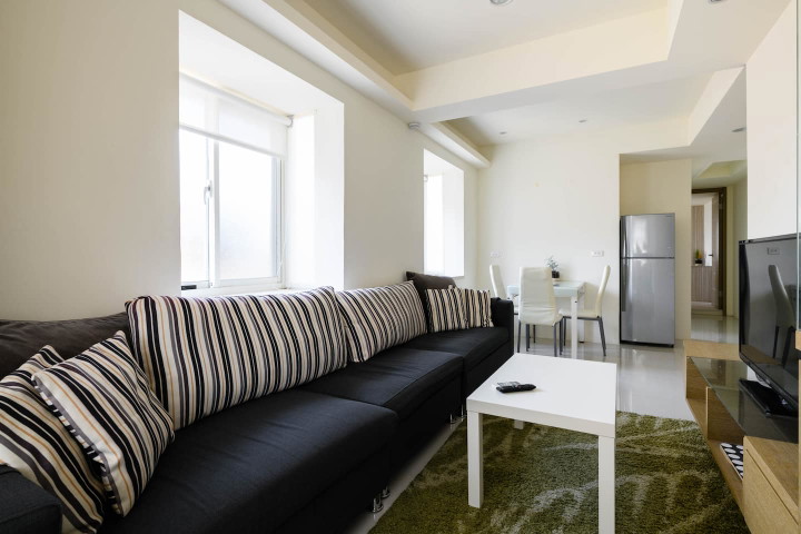 Xinyi Business District - Quiet - 5 Min Walk To Mrt - Traditional Market - Snacks - Taipeh