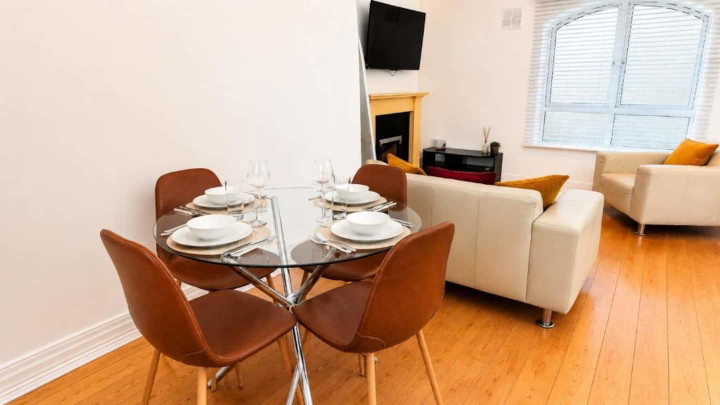 Modern 2br Apt | Near K Club & Naas Racecourse - Blessington