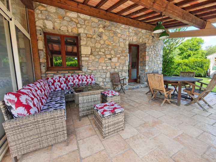 Thibélie Gîte En Rez-de-jardin Terrasse Et Piscine - Ardèche