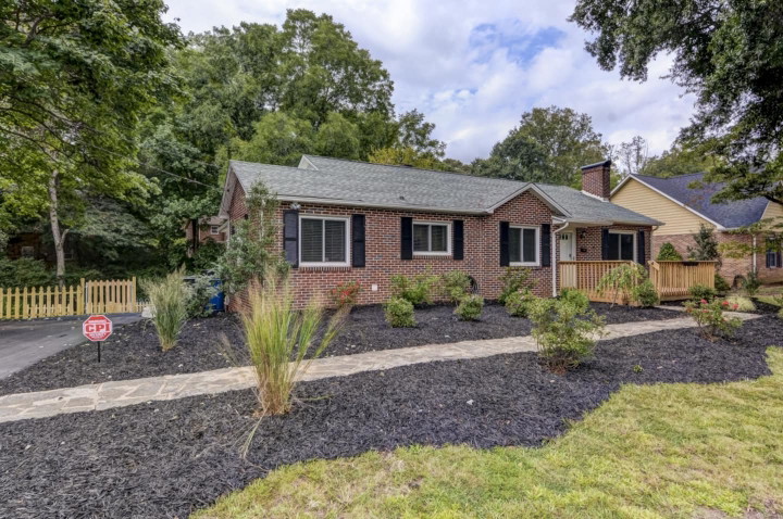 Hickory House, Short And Long Term Rental - Hickory, NC