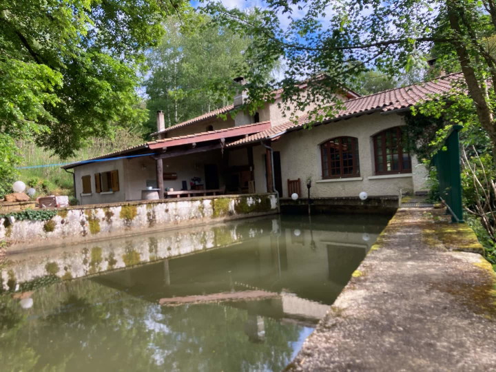 Large Unusual Gîte 19 Pers - Tarn