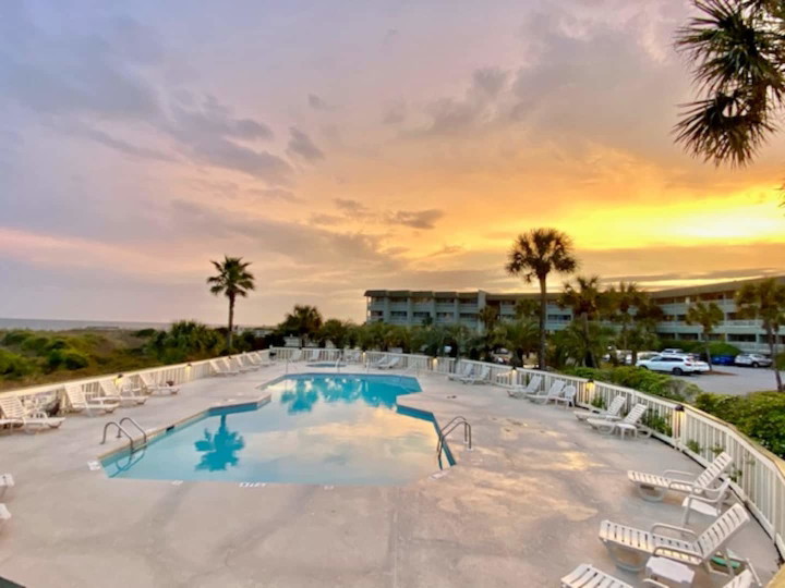 Oceanfront Condo W/pool & Fishing Pier! *Unit 237* - Mount Pleasant, SC