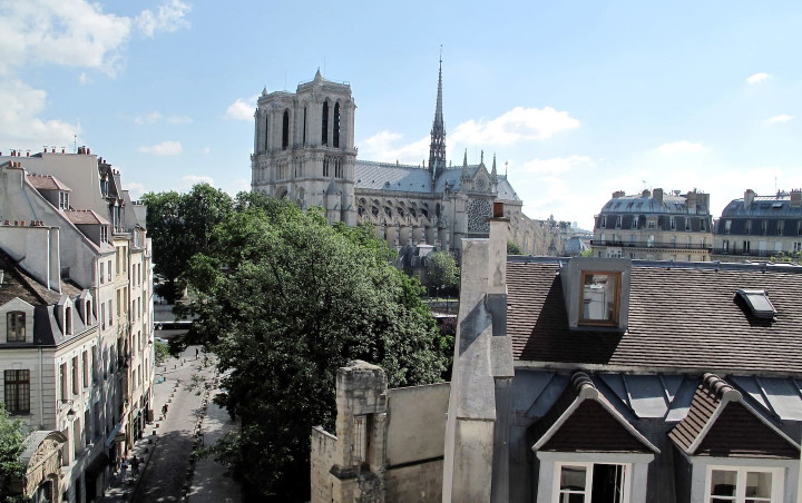 Ac - Notre-dame Duplex In The Sky - París