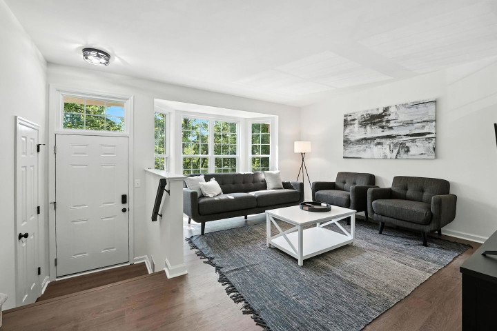 Home Sweet 3br/3.5ba Townhome - Manassas, VA