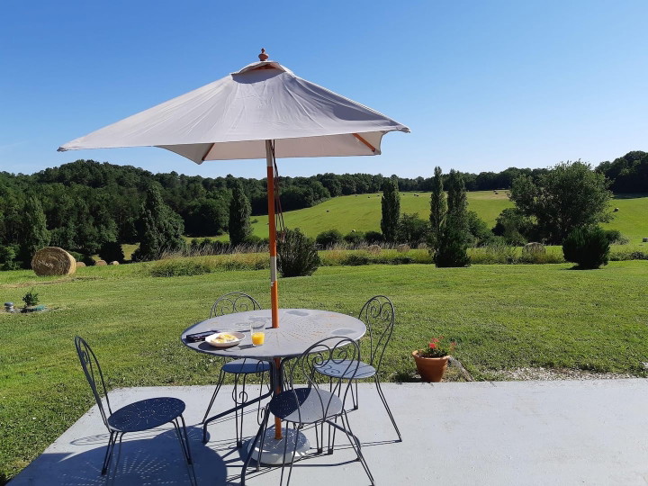 Hugo à Bassinaud - Relaxant Et Bien éQuipé - Charente