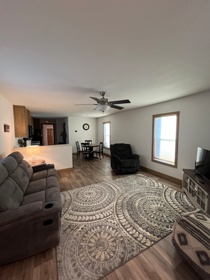 Cozy Cottage - 3 Bed 2 Bath - Douglas, WY
