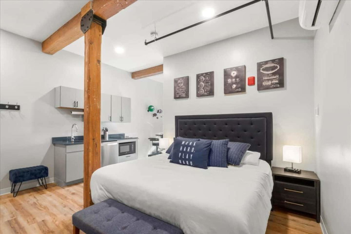 Unit 320: The Press Box - Premium King Bed! - Manchester, NH
