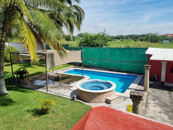 Weekend Home - Tequesquitengo