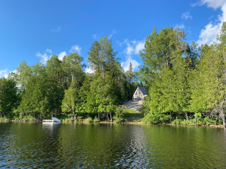 Private Lakefront Retreat - Chalet Ô Havre - Mont-Laurier