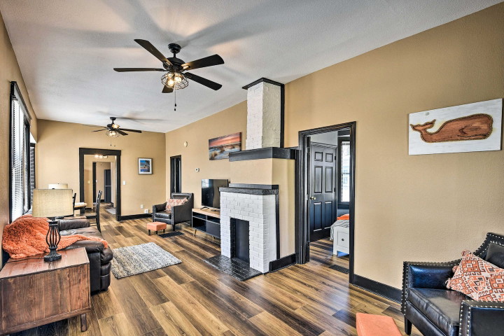 Downtown Deland Home: Walk To Stetson University! - DeLand, FL