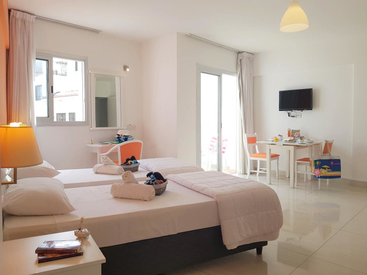 Studio W Swimming Pool Near The Harbor! - Ayia Napa