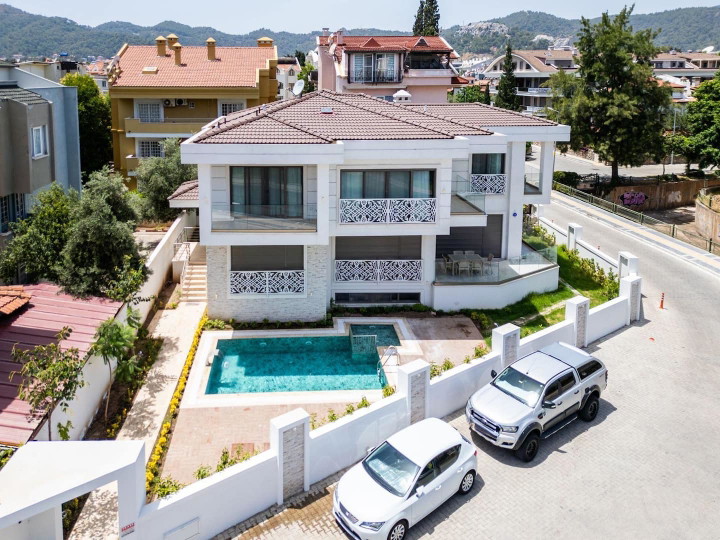 Marmarisdeki Eviniz - İçmeler