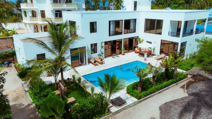 Simba Wawili Villa With Chef & Private Pool - Tanzania