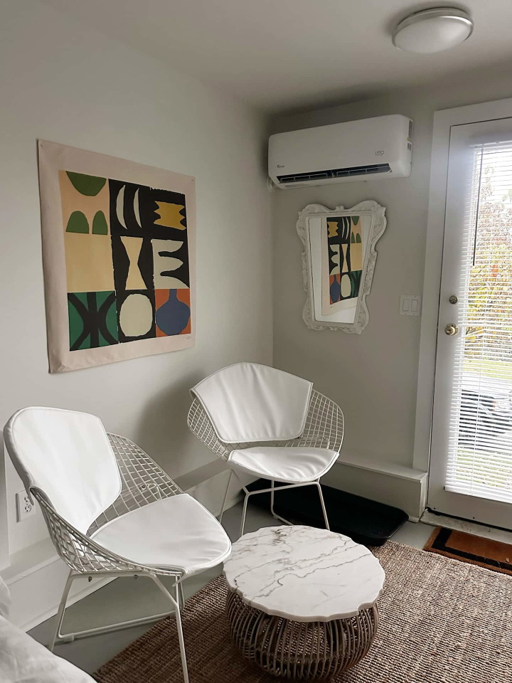 E. Vancouver Cozy Micro Suite - Vancouver