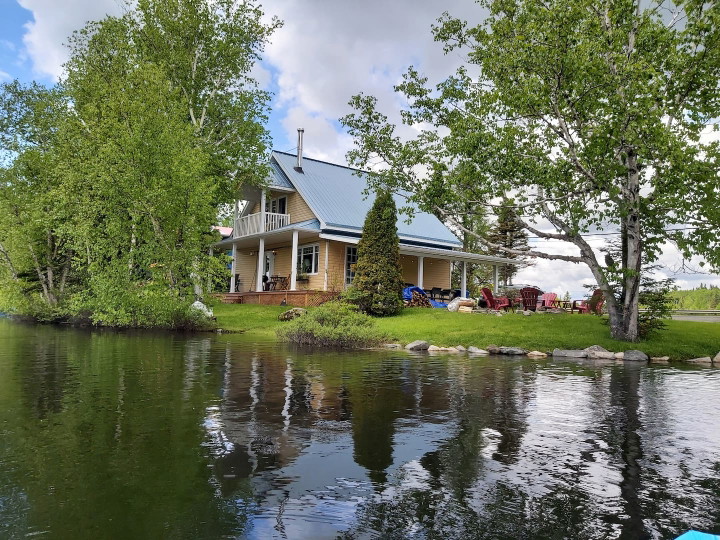 The Lake House - Saguenay