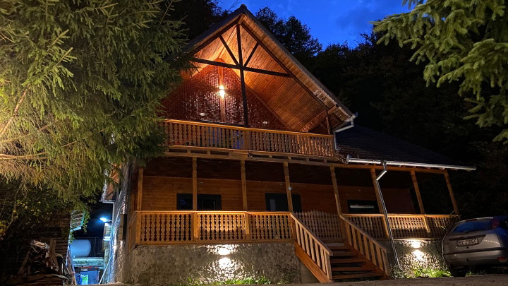 V13 Wild Cabin - Cabin With Cosy Modern Rooms - Gura Teghii