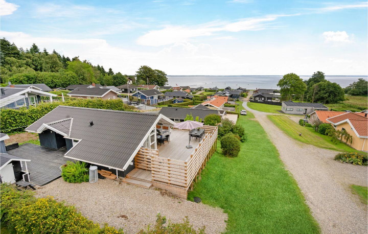 Beautiful Home In Bjert With Wifi - Kolding