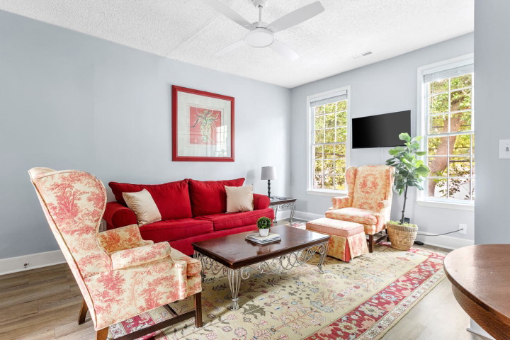 Cozy And Convenient 2br - Steps Away From King St! - Charleston, SC
