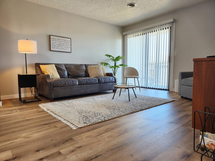 Bright Boho Condo With Pool - Bismarck, ND