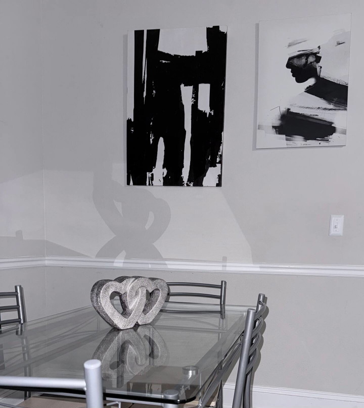 King Bed Oasis In Dunwoody | Prime Location - Dunwoody, GA