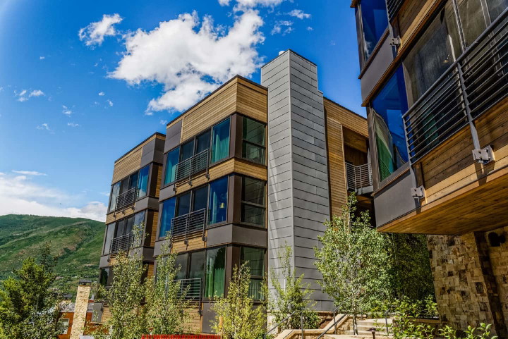 Luxury Condo On Aspen Mountain - Ski Out - Aspen, CO
