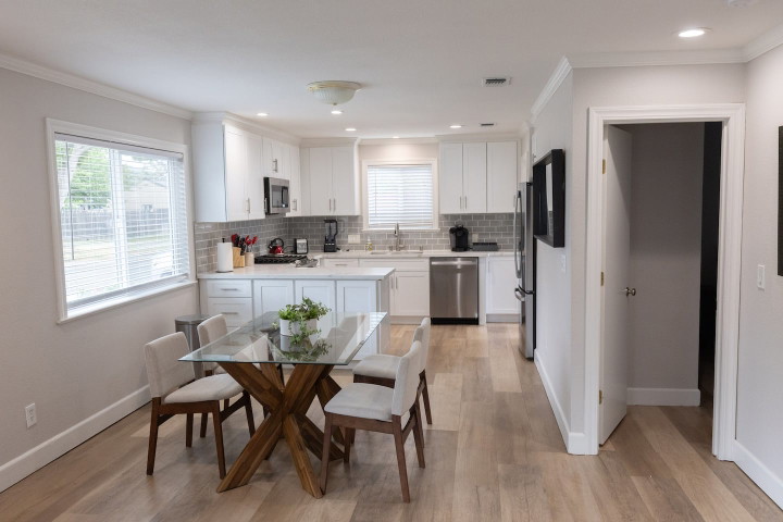 Modern, Central Retreat Close To Everything - 새크라멘토