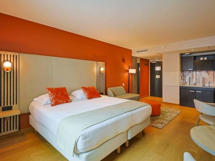 Residhotel Seven Urban Suites Nantes Centre - Nantes