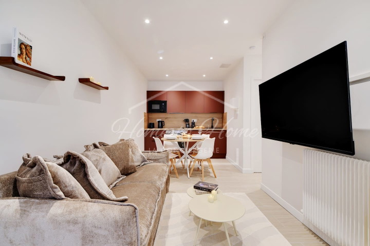 The Burgundy Mood | 2 Rooms | With Ac - Vaucresson