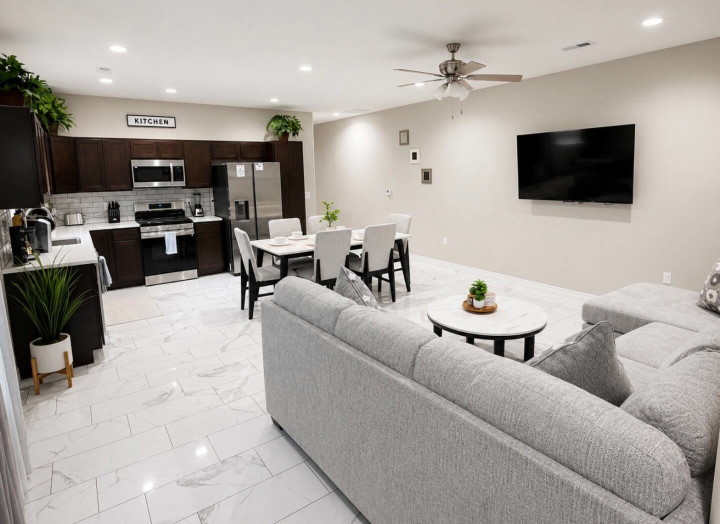 The Market House | Modern Luxury Stay - Wichita, KS
