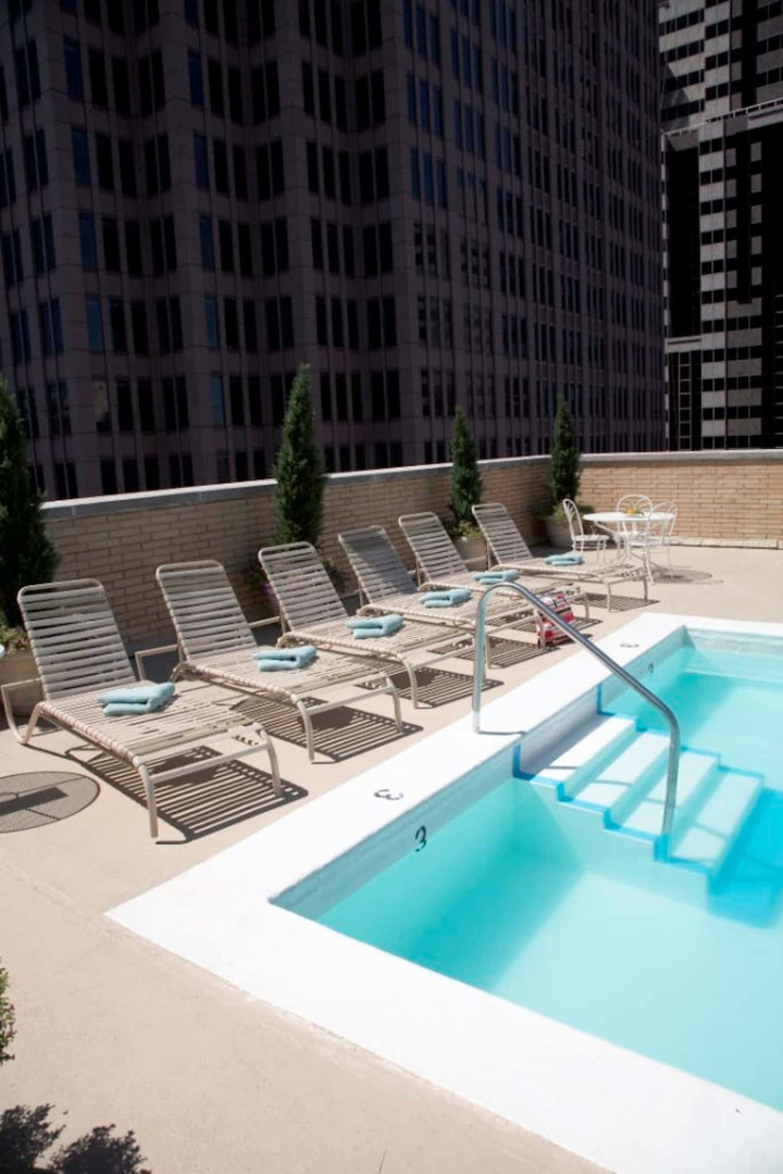 The Windsor Suites - Philadelphia, PA