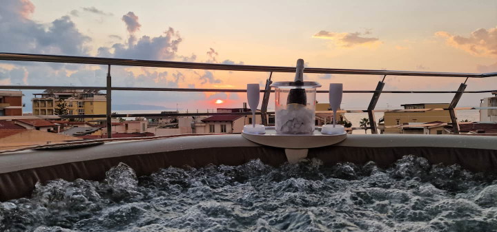 70mq, Veranda Vista Mare E Jacuzzi Roof Top(extra) - Bagnara Calabra