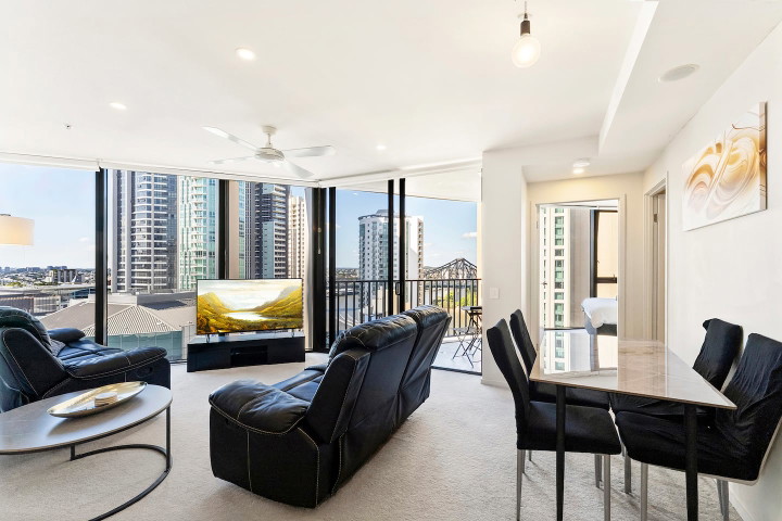 Central Location And Stunning Views - Brisbane