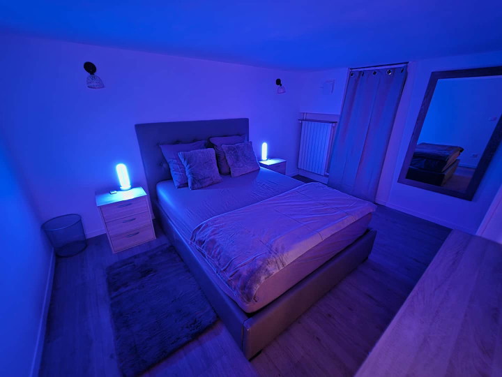 Chambre, Salle De Bain Balnéo Et Kitchenette Privé - Châteaudun
