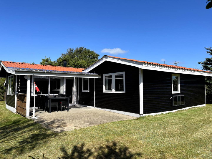 Hyggeligt Sommerhus Med Gå-afstand Til Strand - Denmark