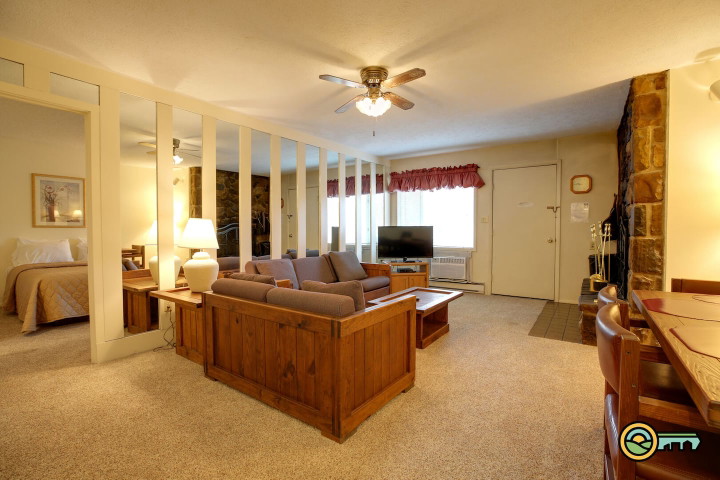 Ski/mtb/golf Condo (#124) - Slope Side | Wonderful Mountain & Golf Course Views! - Virginia