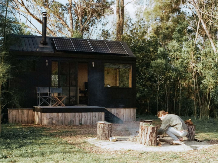 Mountain View Off-grid Cabin Tucked Into Vineyards - Pokolbin