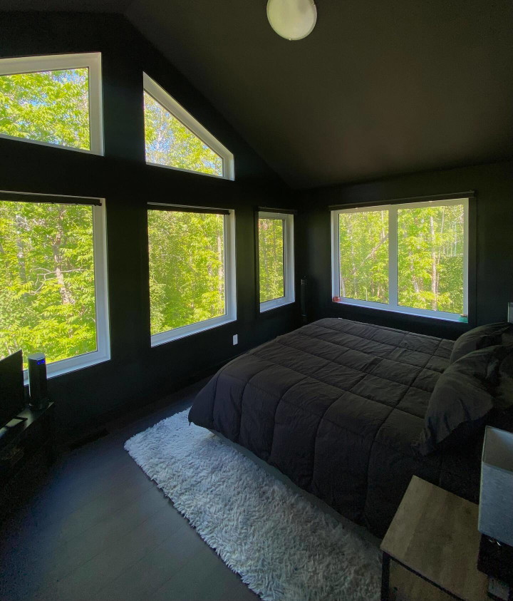 Romantic Getaway, Tiny High-rise Cabin - Pinawa