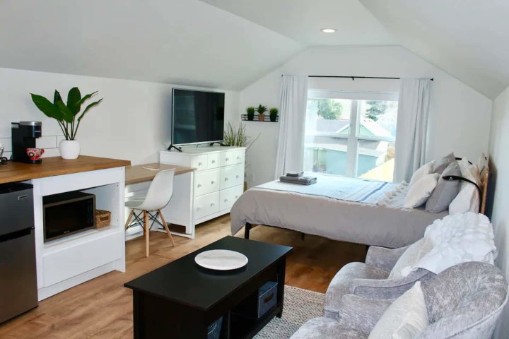 Cozy Old Town Studio - Fort Collins, CO
