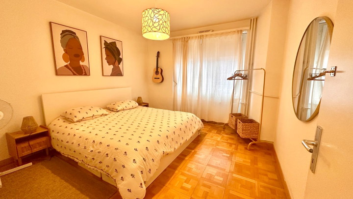 Cozy Apartment In The Heart Of Plainpalais! - Geneva