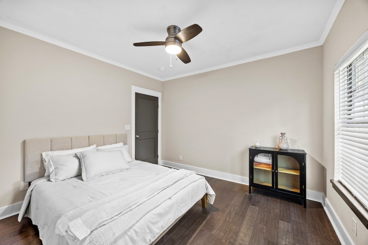 Contemporary 2br Retreat Near Historic Pensacola - Pensacola, FL