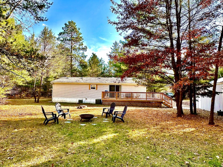Secluded/pet-friendly Home On 3 Acres Near Hayward - Hayward, WI