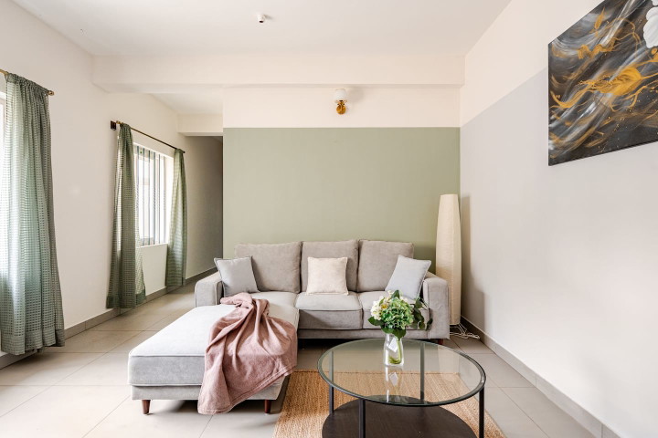 Ac In Mbr| 2 Bhk| Rga Tech Park| Apollo Hospital - Bangalore