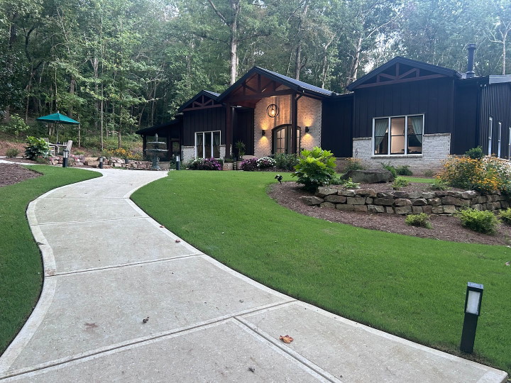 Cleveland Luxe Retreat - Cleveland, GA