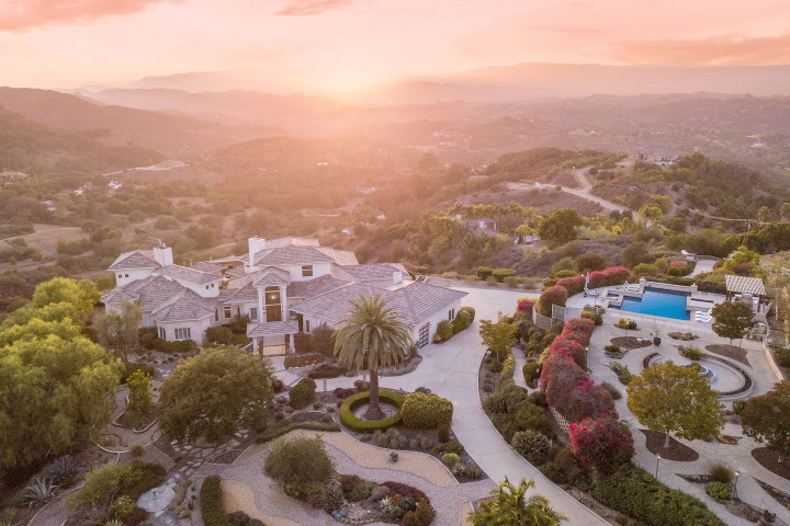 Sleeps 18 | Modern Valley-view Estate W Pool & Spa - Temecula