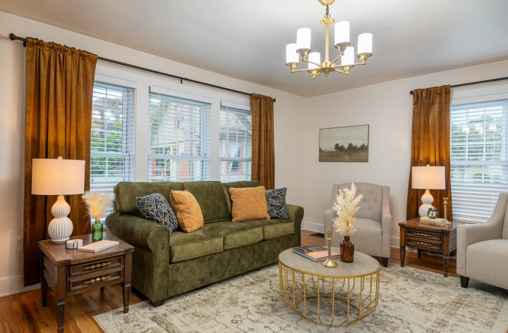 Large 1 Bedroom, Downtown And Walk To Campus - Missoula, MT