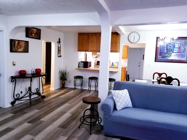 Gorgeous 3 Bedroom Centrally Located Spokane Home - Spokane, WA