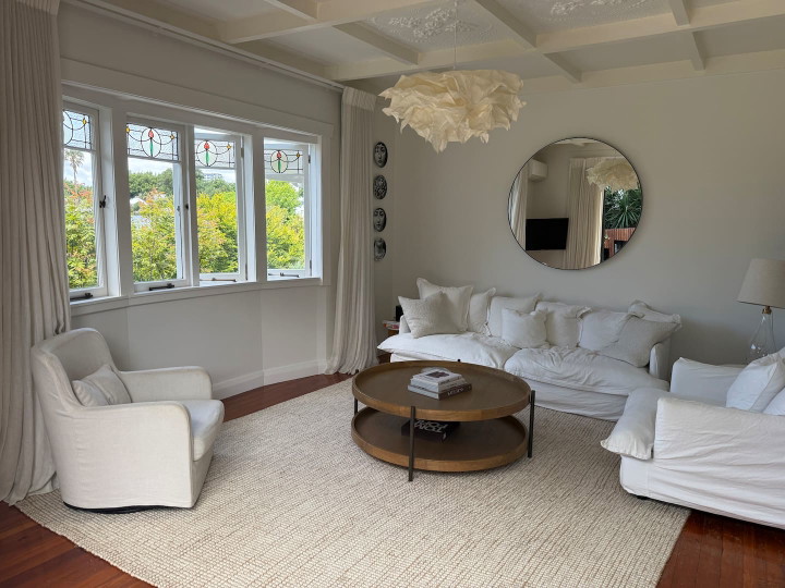 Sun Soaked City Fringe Villa - 