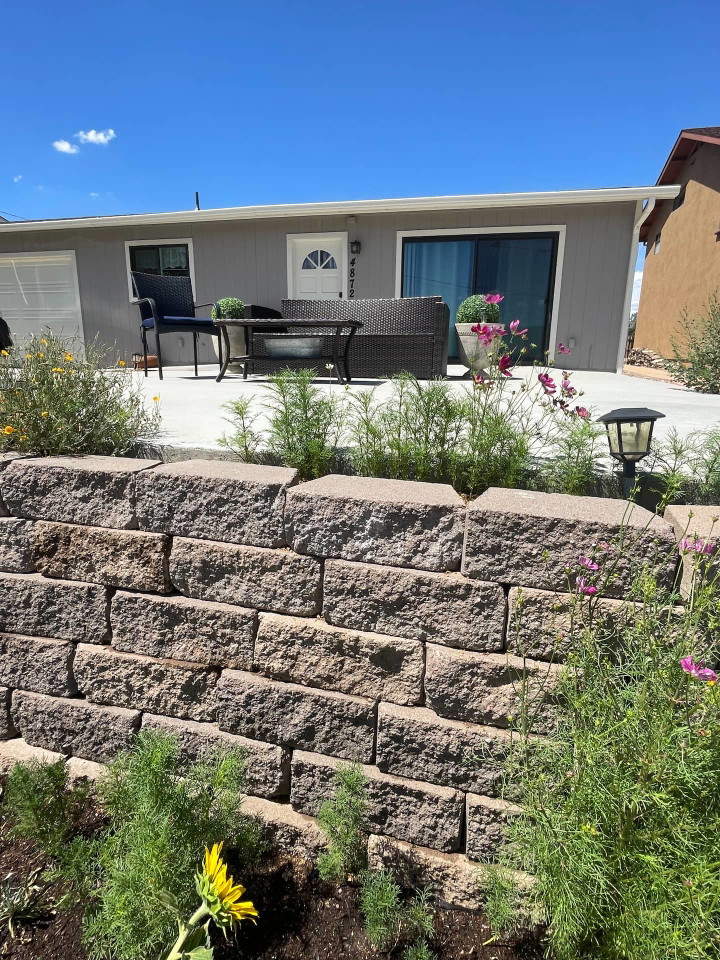 Elliots Escape - Prescott Valley, AZ